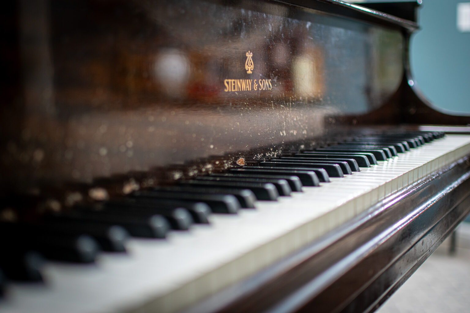 Master Keys Piano Collection – Real Pianos. Real Sound.