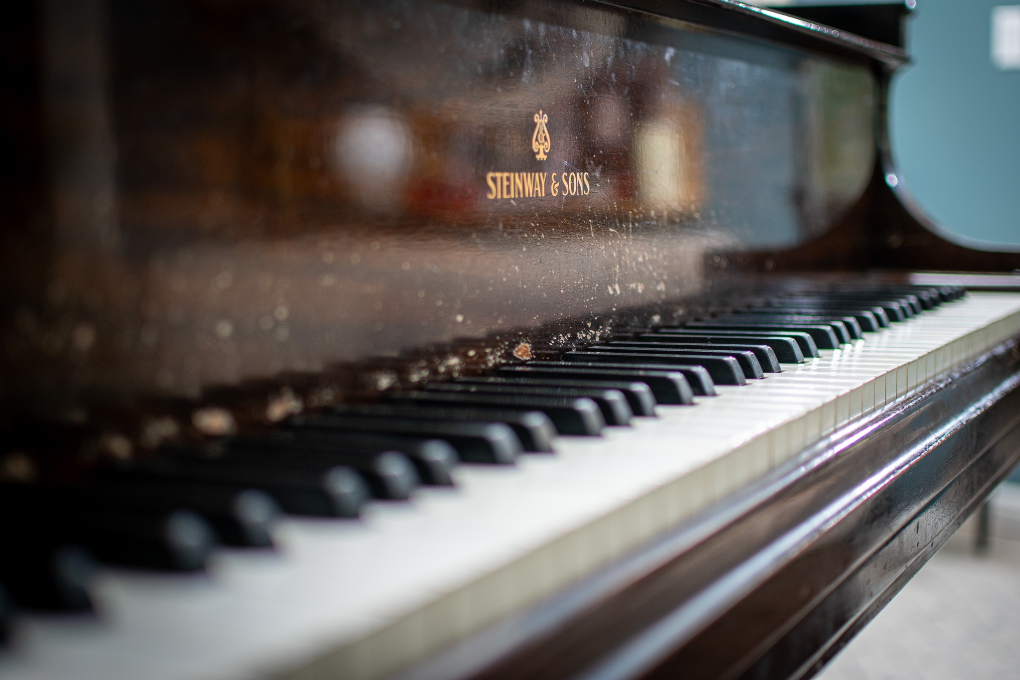 Master Keys Piano Collection – Real Pianos. Real Sound.